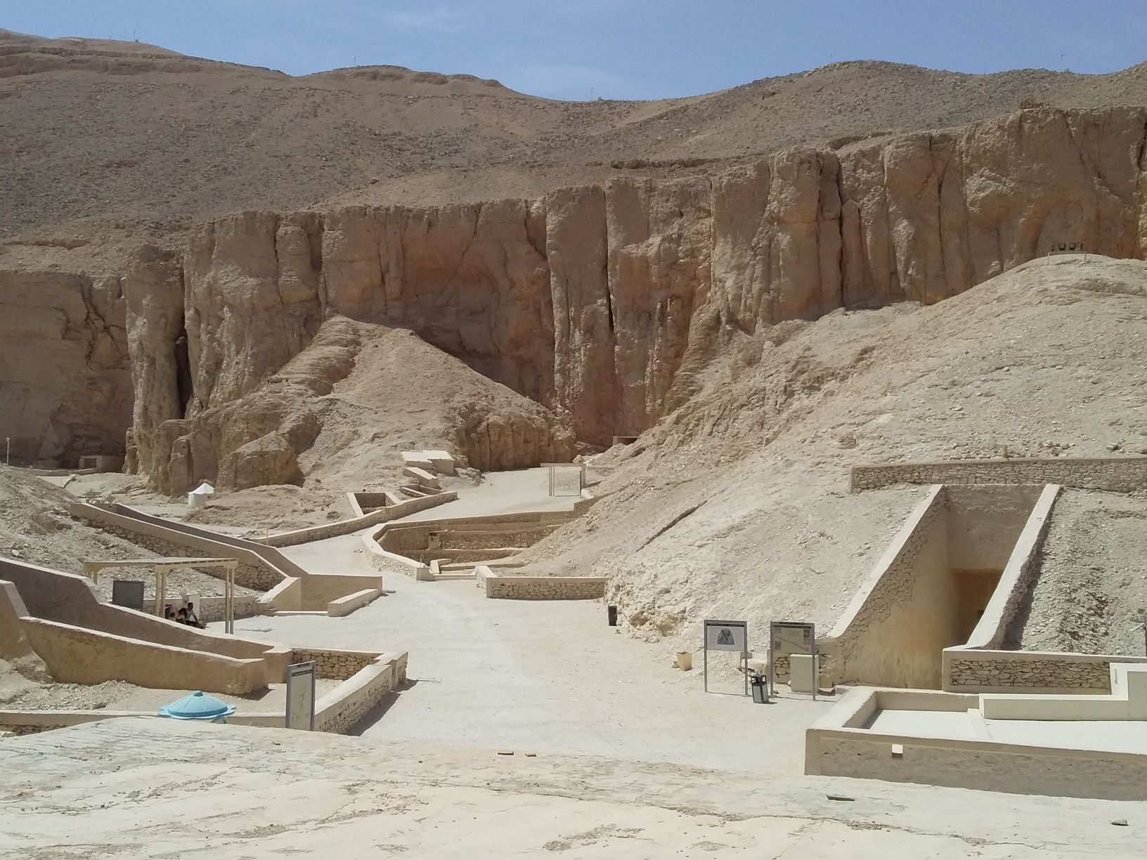 Valley Of The Kings Pyramids The History Of Egypt's Valley Of The